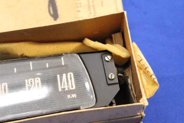 Altopelhilfe - Tachometer Blitz 1,9to. 2,6L, W=569